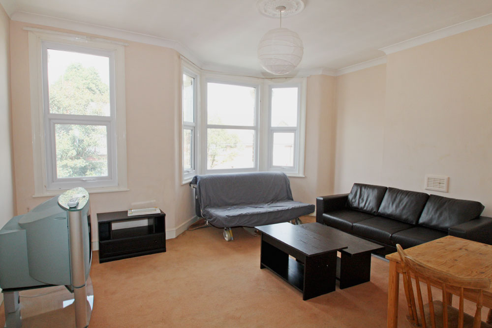 Kings Road, Upper Leytonstone E11 | Theydons